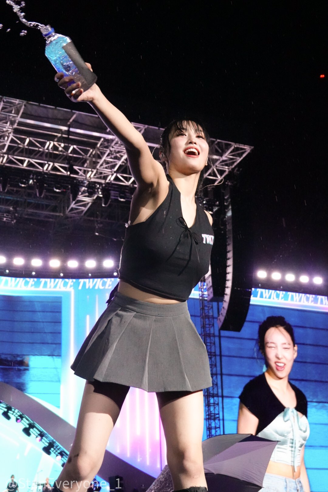 StanEveryone on Twitter: "POV you’re in the momo splash zone 230709 #TWICE #트와이스 #READYTOBE # ...