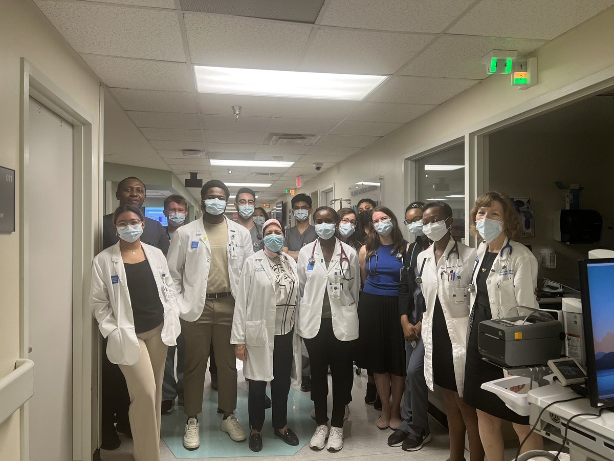 Martha Mims on Twitter: "ASCO students rounding with Heme and Onc today with the wonderful Dr ...