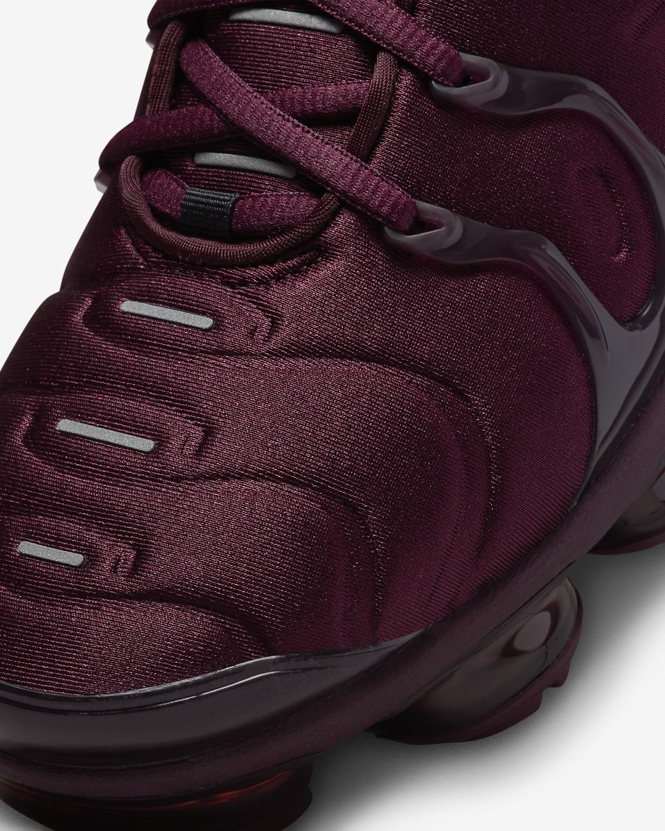 JustFreshKicks on Twitter: "Dropped via Nike US 🍷 Nike Air VaporMax Plus 'Night Maroon' => https ...