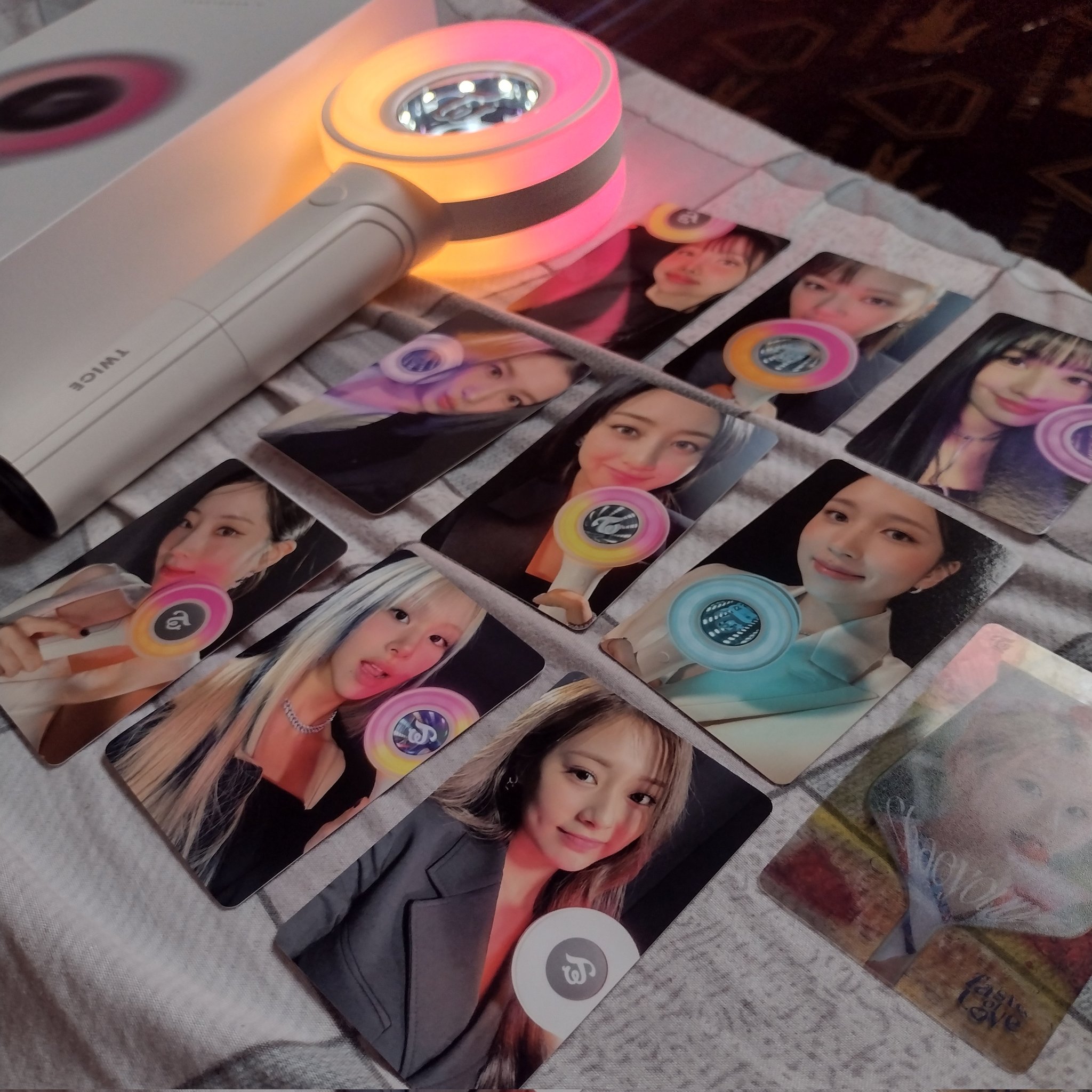 art, minayeon au. 💕 on Twitter: "just came by to say that my candy bong infinity is finally home ...