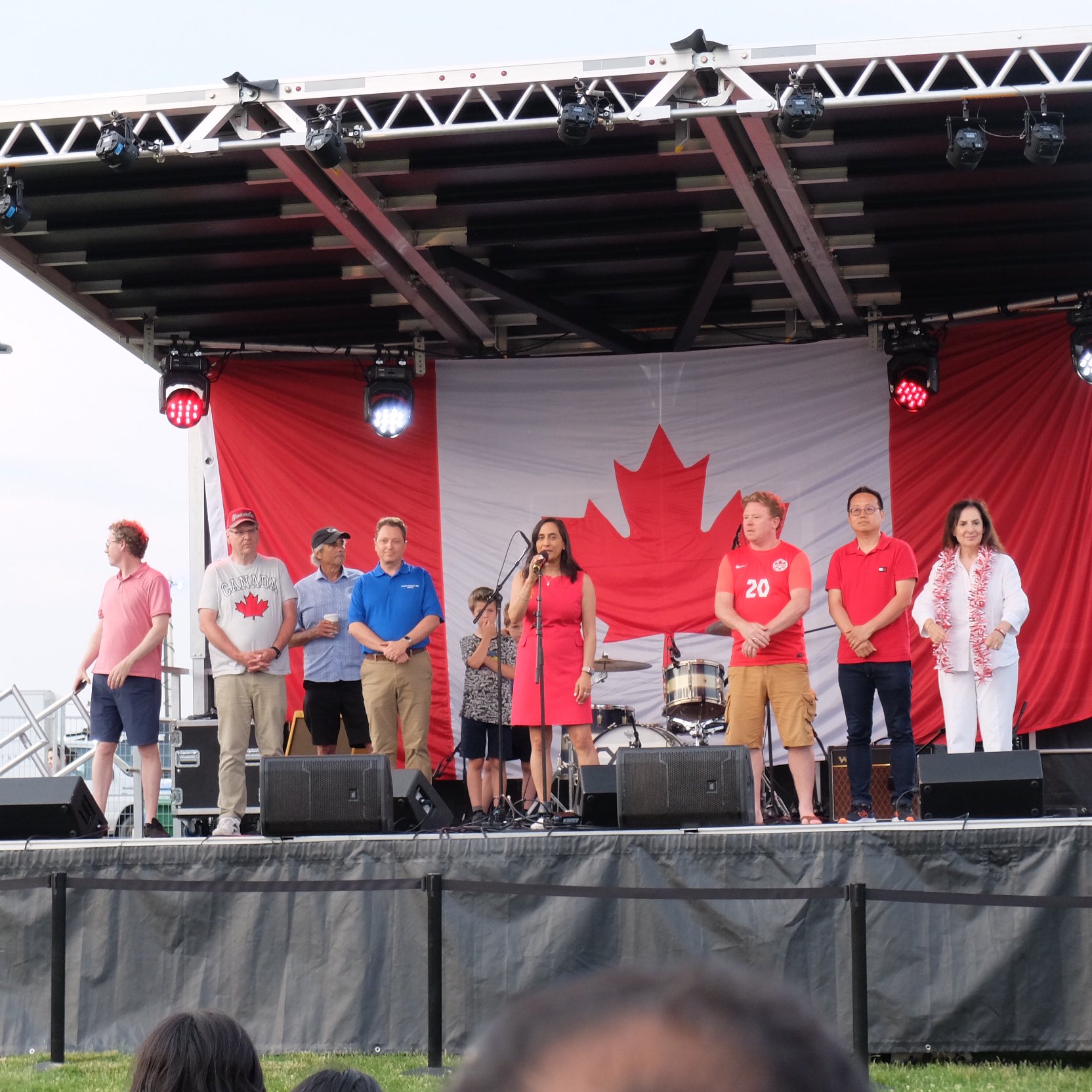 Anita Anand on Twitter: "Happy #CanadaDay, Oakville! It was great to be back at Bronte Heritage ...
