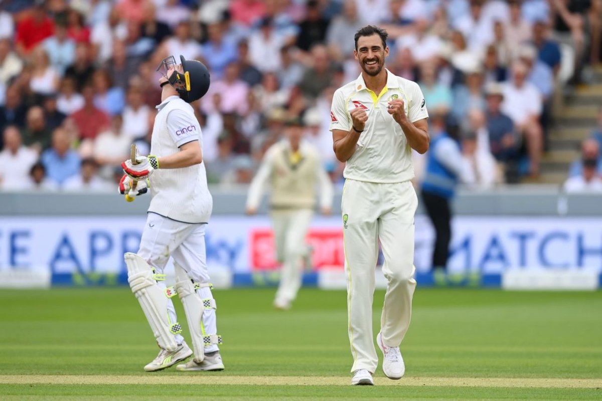 Mitchell Starc becomes the leading wicket-taker among left-arm bowlers ...