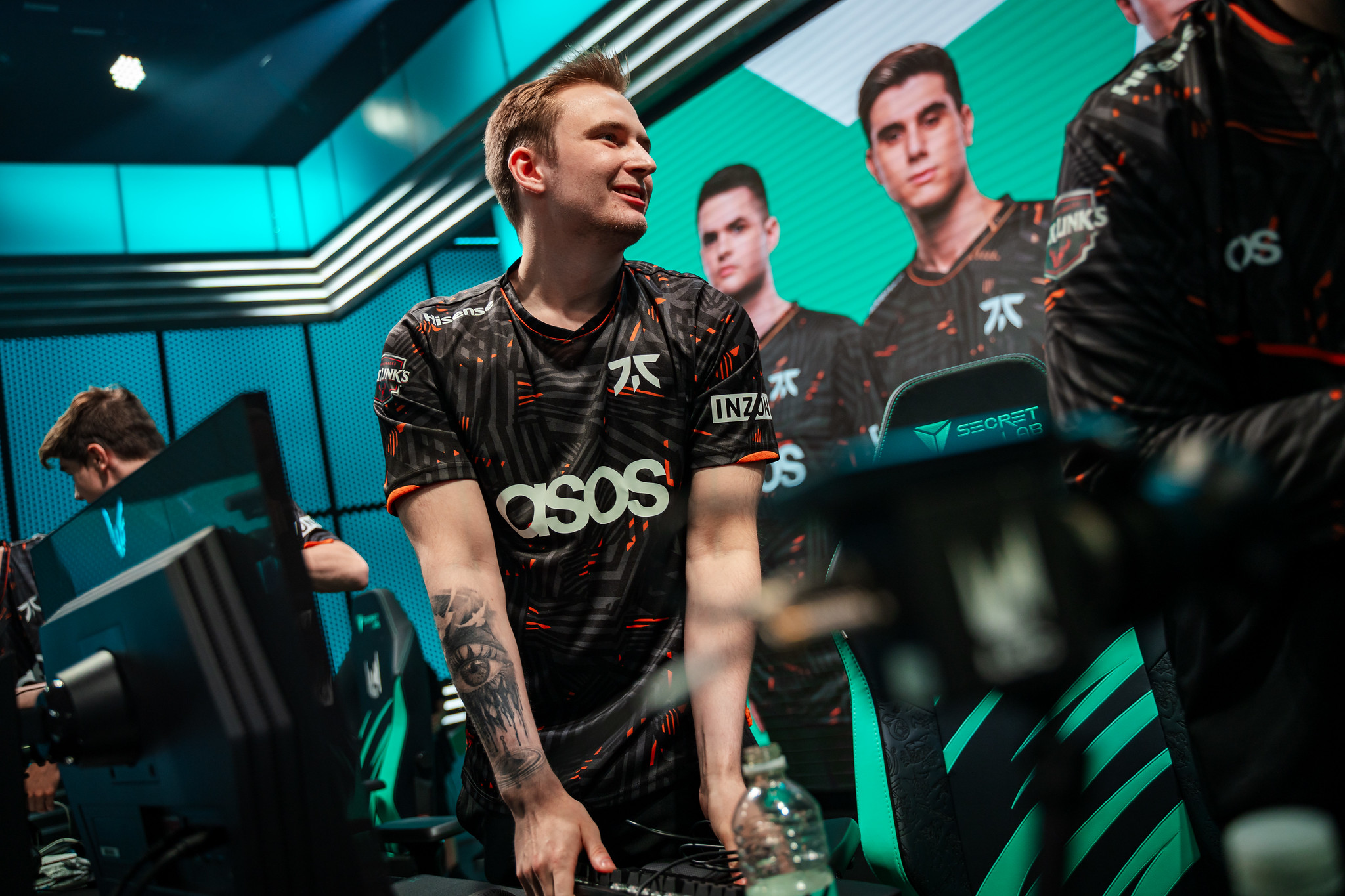 FNATIC on Twitter: "The Split we needed. Let's keep the momentum going 🧡 https://t.co/GjjB9aS42p ...