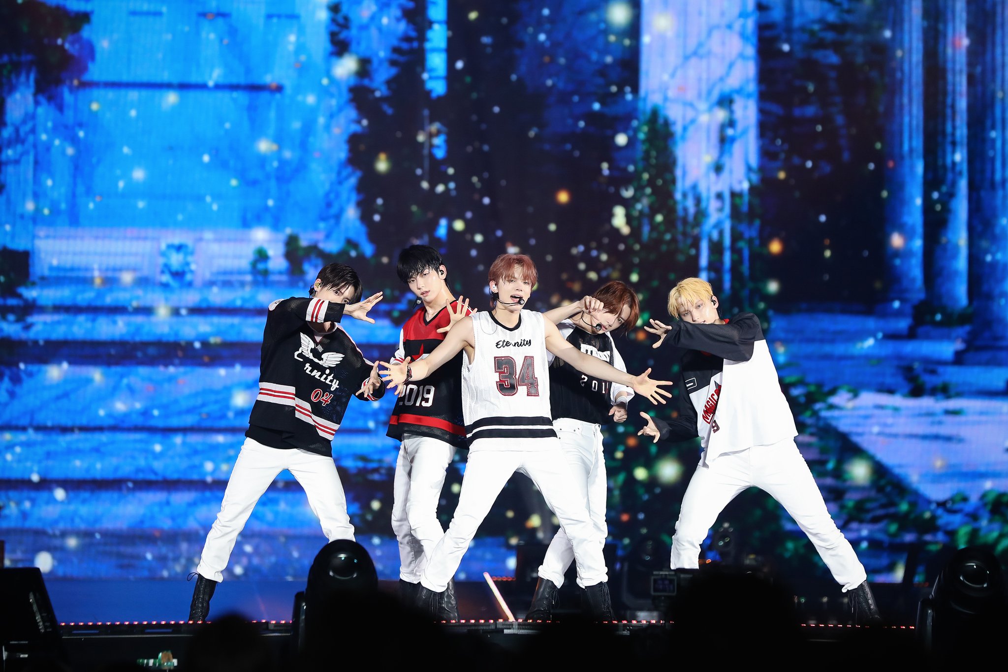 with編集部 on Twitter: "『TOMORROW X TOGETHER WORLD TOUR ＜ACT : SWEET MIRAGE＞ IN JAPAN』追加公演最終日を徹底 ...