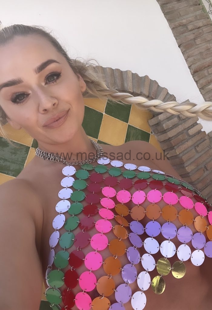 Melissa Debling on Twitter: "RTHoliday snaps videos https://t.co/vXewfTTFTZ @ukcentrefolds ...