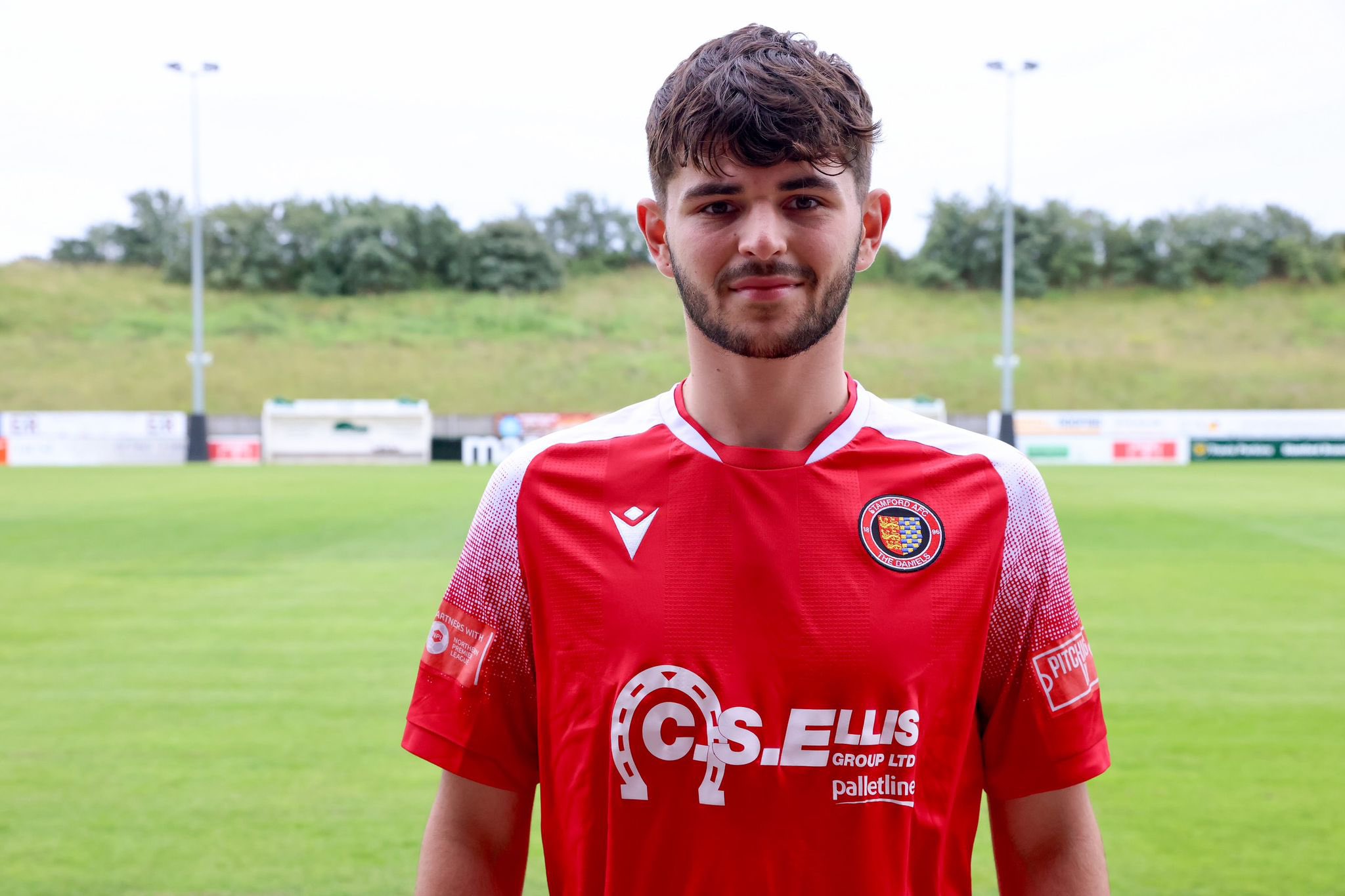Stamford AFC on Twitter: " 🏼𝗠𝘂𝗻𝗻𝘀 𝘀𝗶𝗴𝗻𝘀 𝗗𝗮𝗻𝗻𝗶𝗲’𝘀 𝗱𝗲𝗮𝗹 We're delighted to welcome Brad Munns to ...