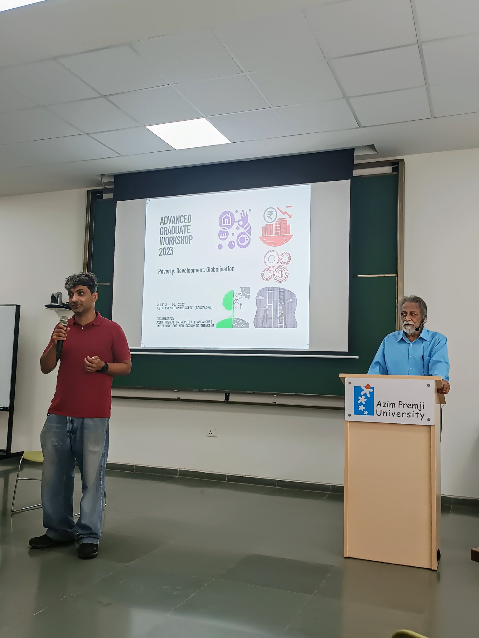 Mrinalini Jha on Twitter: "It's on! Prof. #PrabhatPatnaik inaugurating #AGW2023 at ...