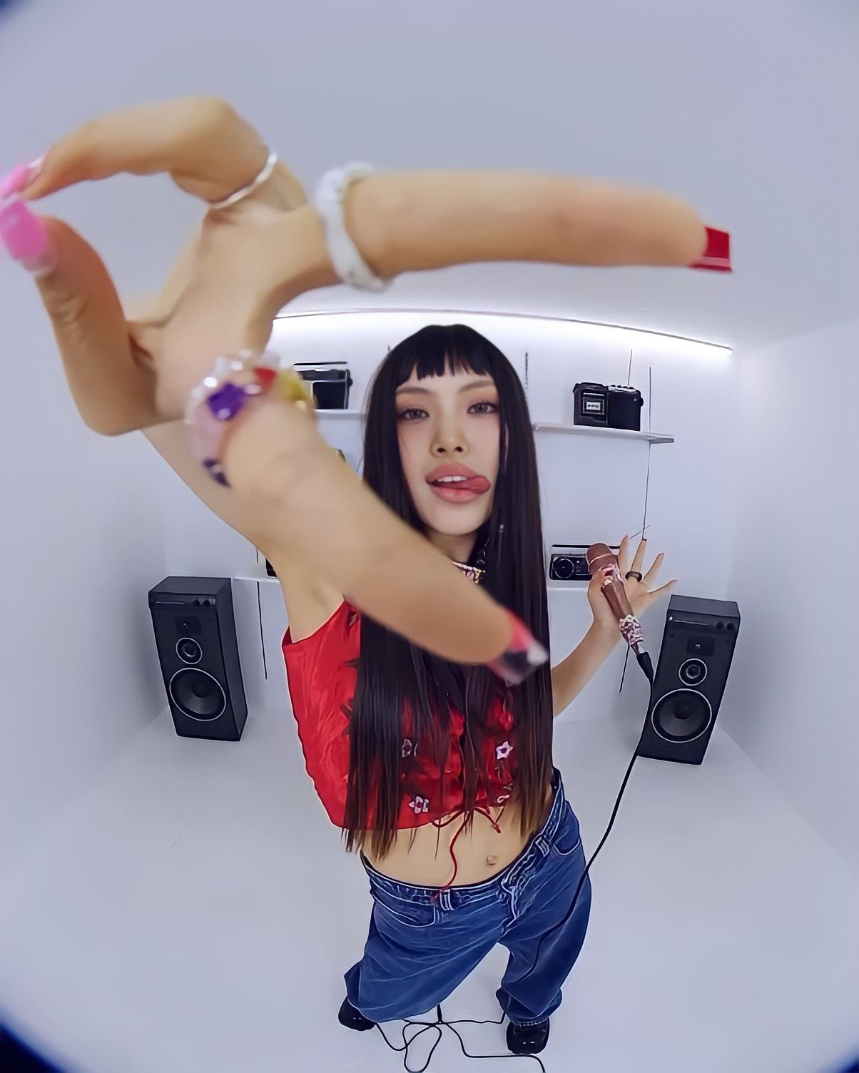 hyevu is SUPER SHY on Twitter: "girlcrush this girlcrush that when newjeans literally have thee ...