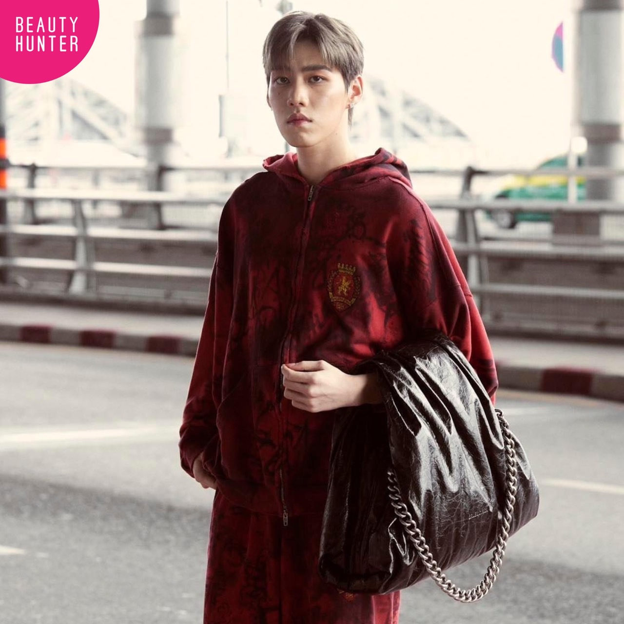 Beauty Hunter on Twitter: "แค่เริ่มก็ปังแล้ว กับแอร์พอร์ตลุคจึ้ง ๆ ของพีพี กฤษฏ์ ที่เลือกสะพาย ...