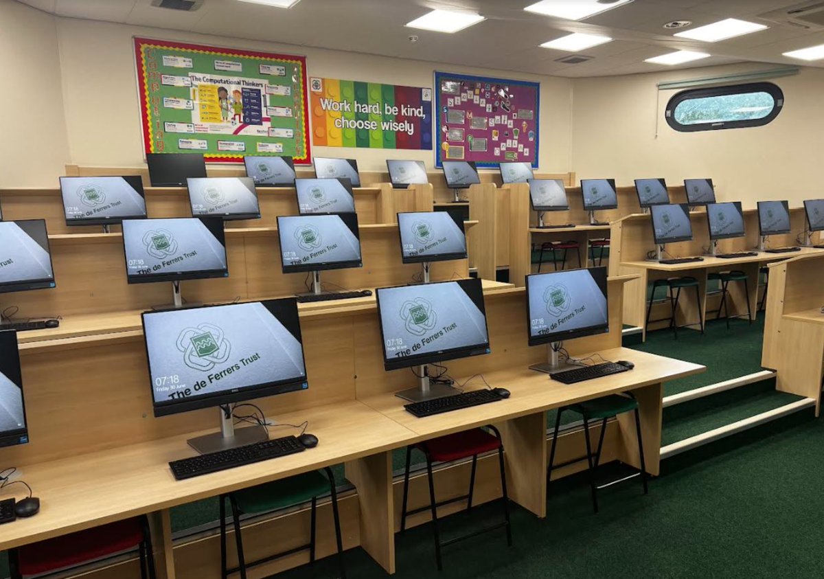 Welcome to Eton Park Junior School