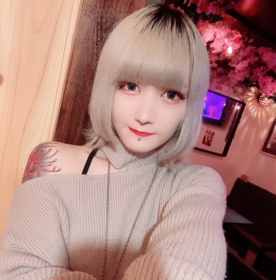 Coco Shinjuku2 On Twitter 7月4日 火曜日 Cocoは 1900から300までの営業になります。 今日も晴れて雨の心配なさそう。 くろ子ちゃんがお待ちしてます