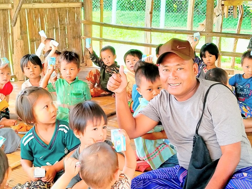 Khit Thit Media On Twitter ဒီးမော့ဆိုမြို့နယ်ရှိ စစ်ဘေးရှောင် ကလေးငယ