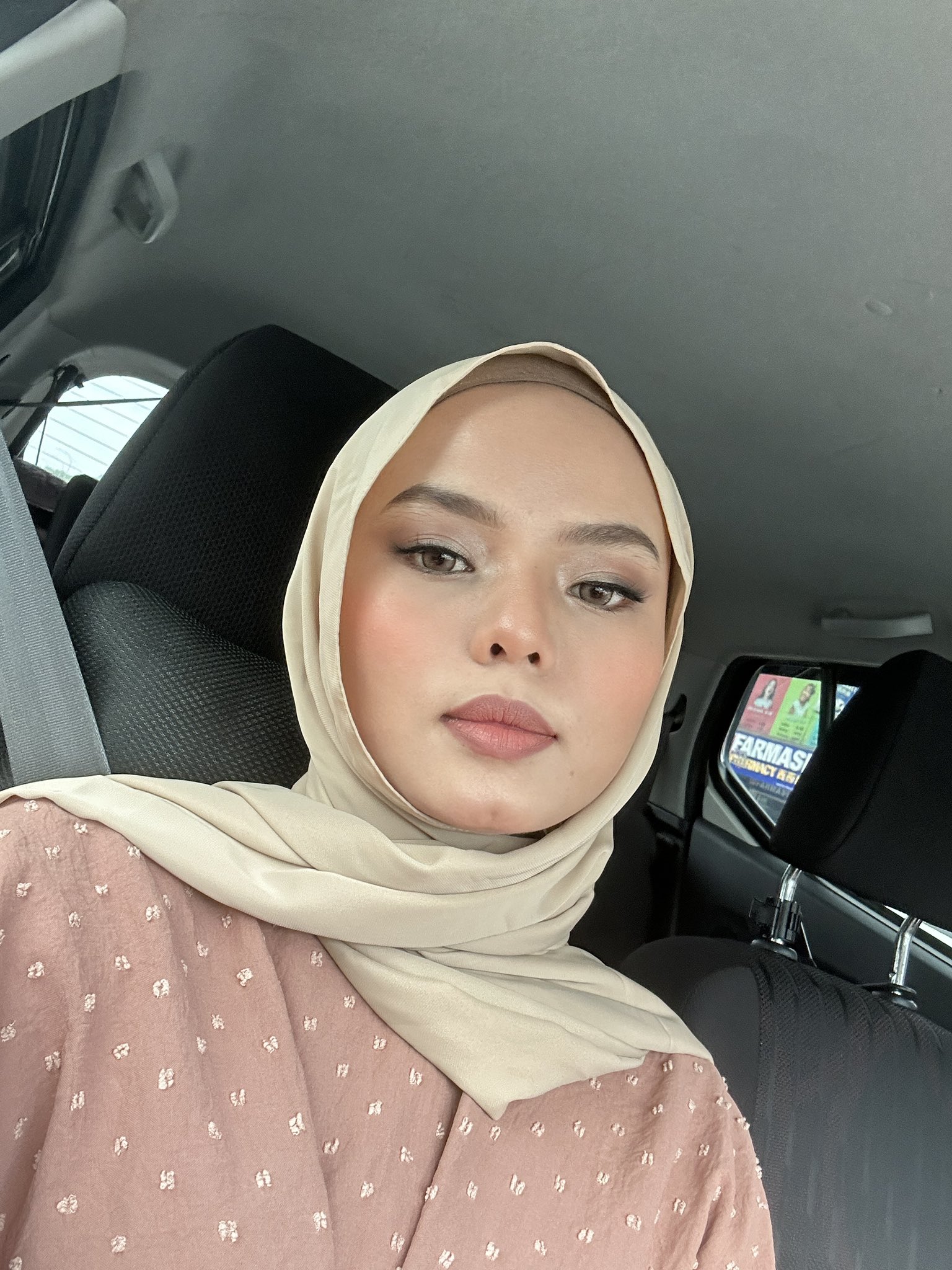 Wani on Twitter: "agree! i use the same skincare base for my makeup today, makeup auto macam ...