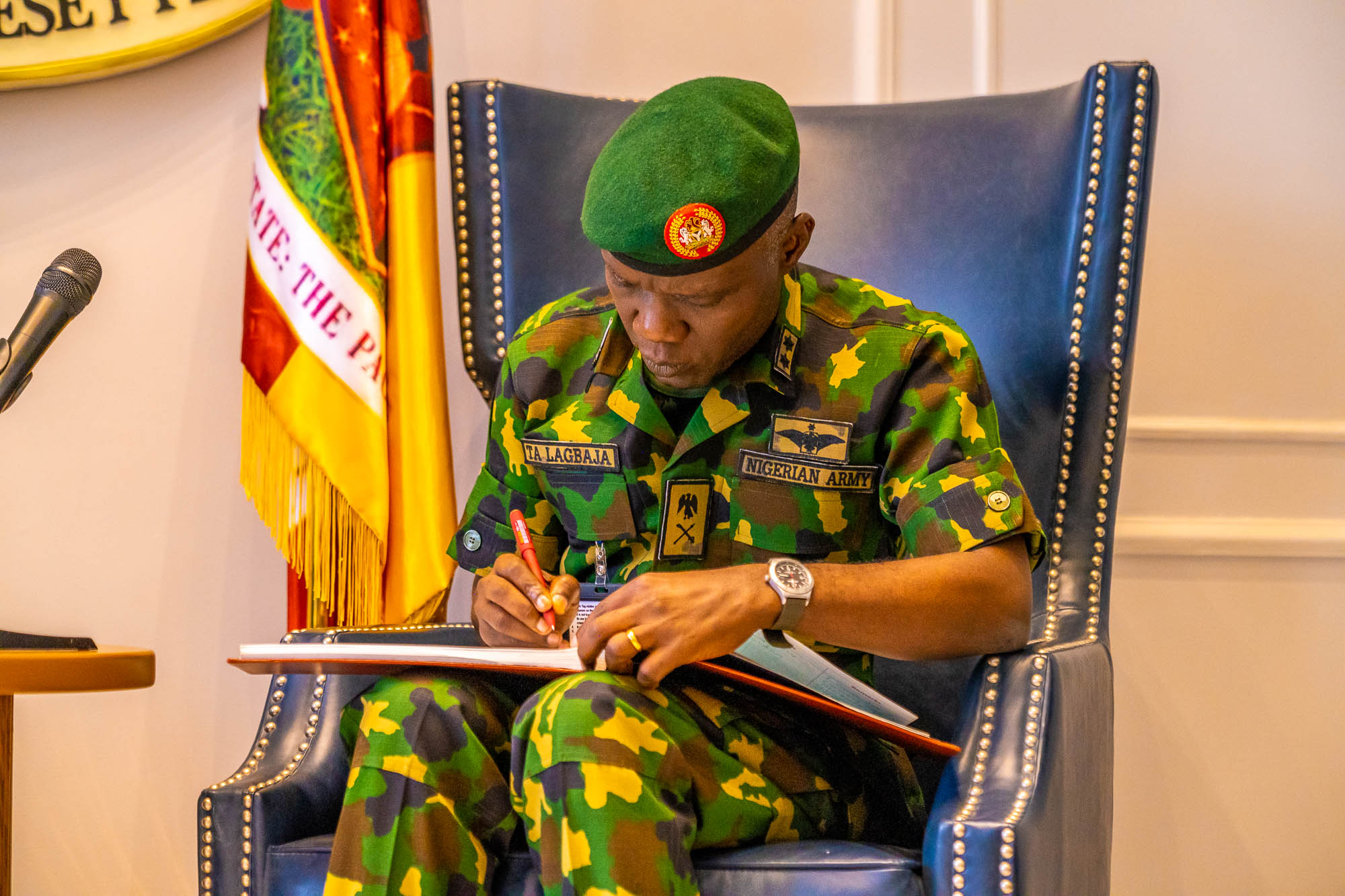 Seyi Makinde on Twitter: "In my remarks during the visit, I thanked the Nigerian Army for their ...