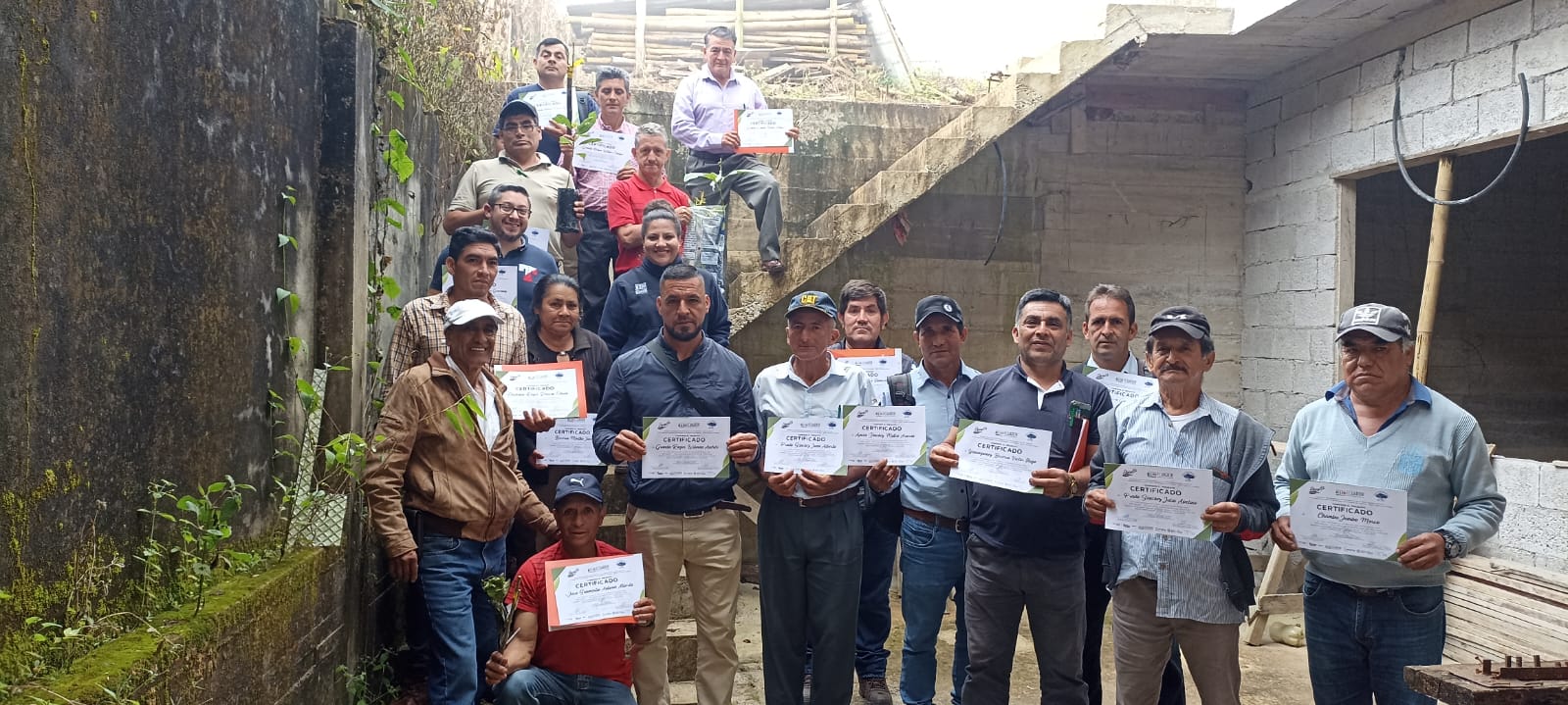 Programa REM Ecuador on Twitter: "#Loja|En el cantón Puyango desarrollamos una capacitación ...