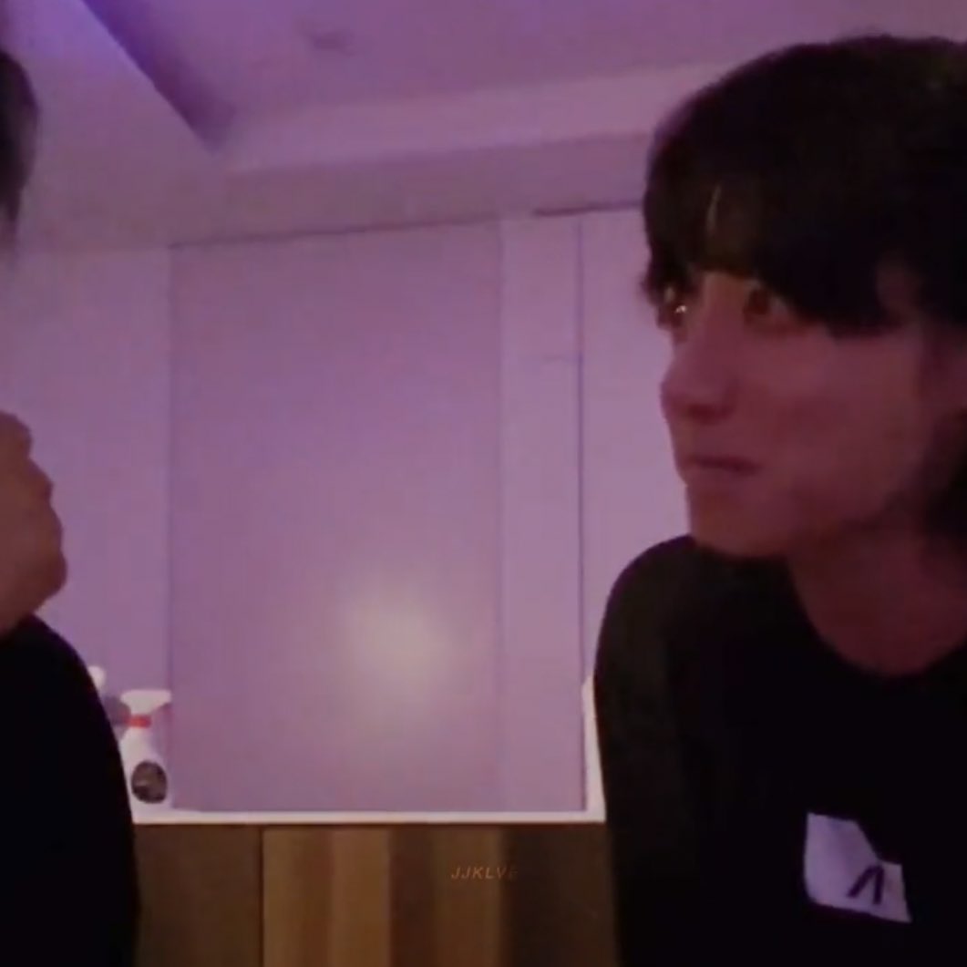 seven by jungkook on Twitter: "JUNGKOOK IS SOOOOOO CUTE HES JUST SOOOOOO CUTE HES SOOOO CUTE HES ...