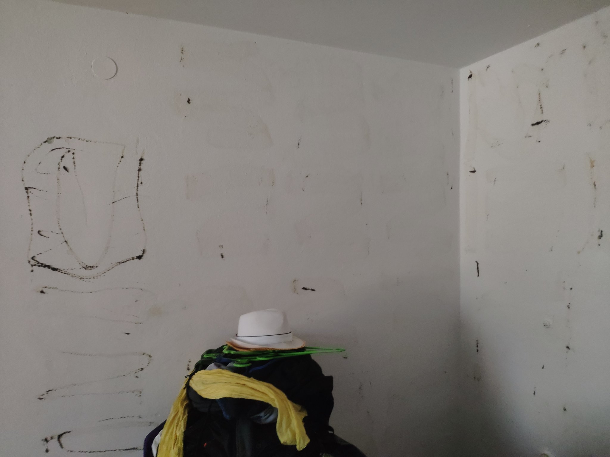 Imperfect Smooth Wall Texture