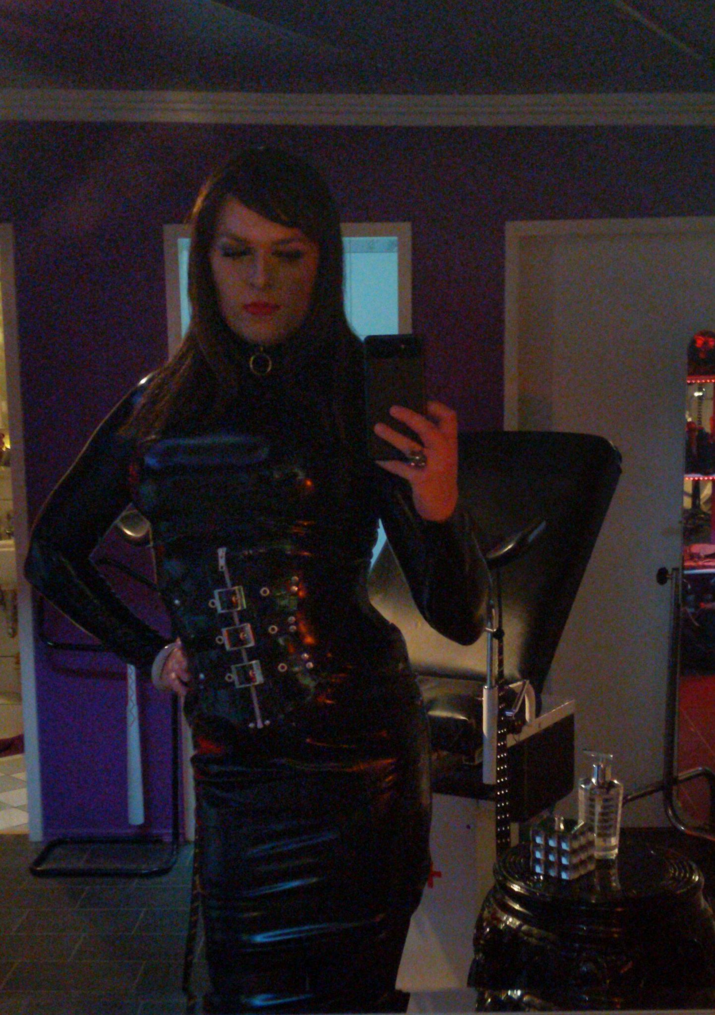 Dolly Dee on Twitter: "I'm always slutty always sub and always locked. But if you ask for ...