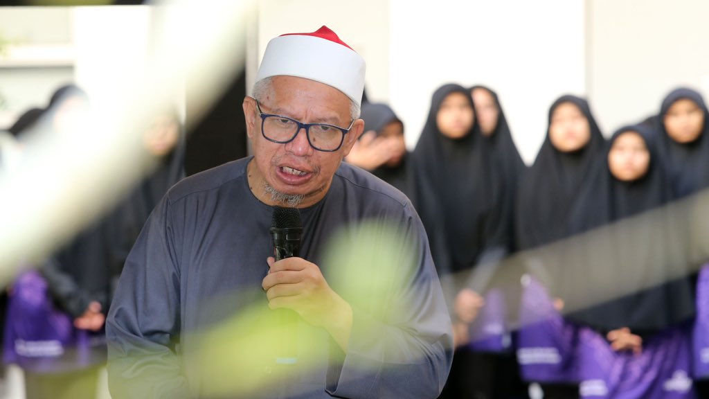 Dr. Zulkifli Mohamad Al-Bakri on Twitter: "Apa yang membanggakan lagi, dua daripada pelajar KGI ...