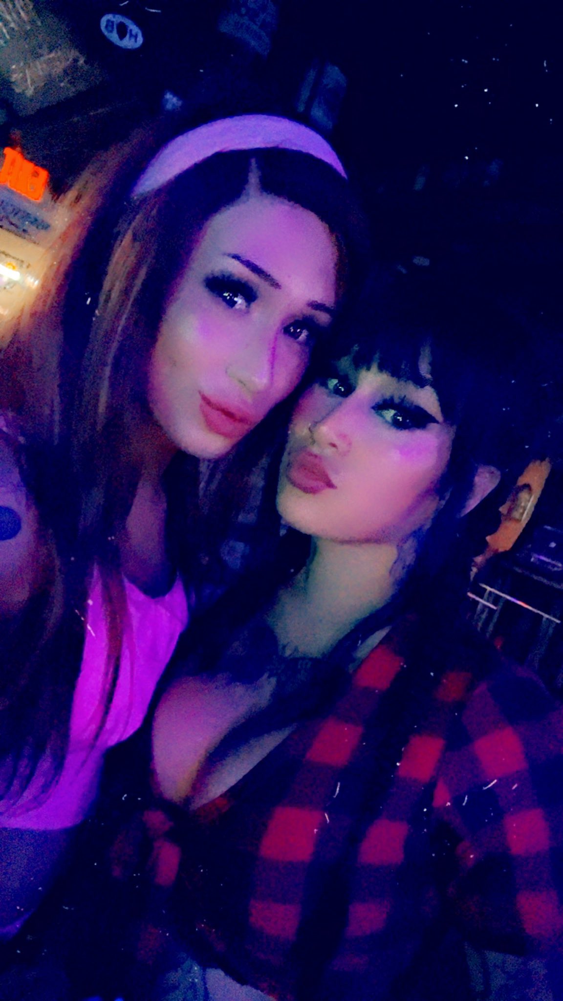 Jenna Gargles On Twitter With The Pinkvondee We Look Like The 4th Of July Yes We Want Hot