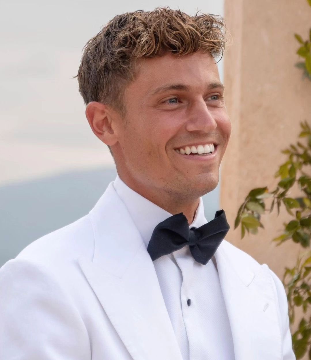 Sexy FootbalI on Twitter: "Marcos Llorente’s wedding 💍🤵‍♂️ https://t.co/0vubqCWel9" / Twitter