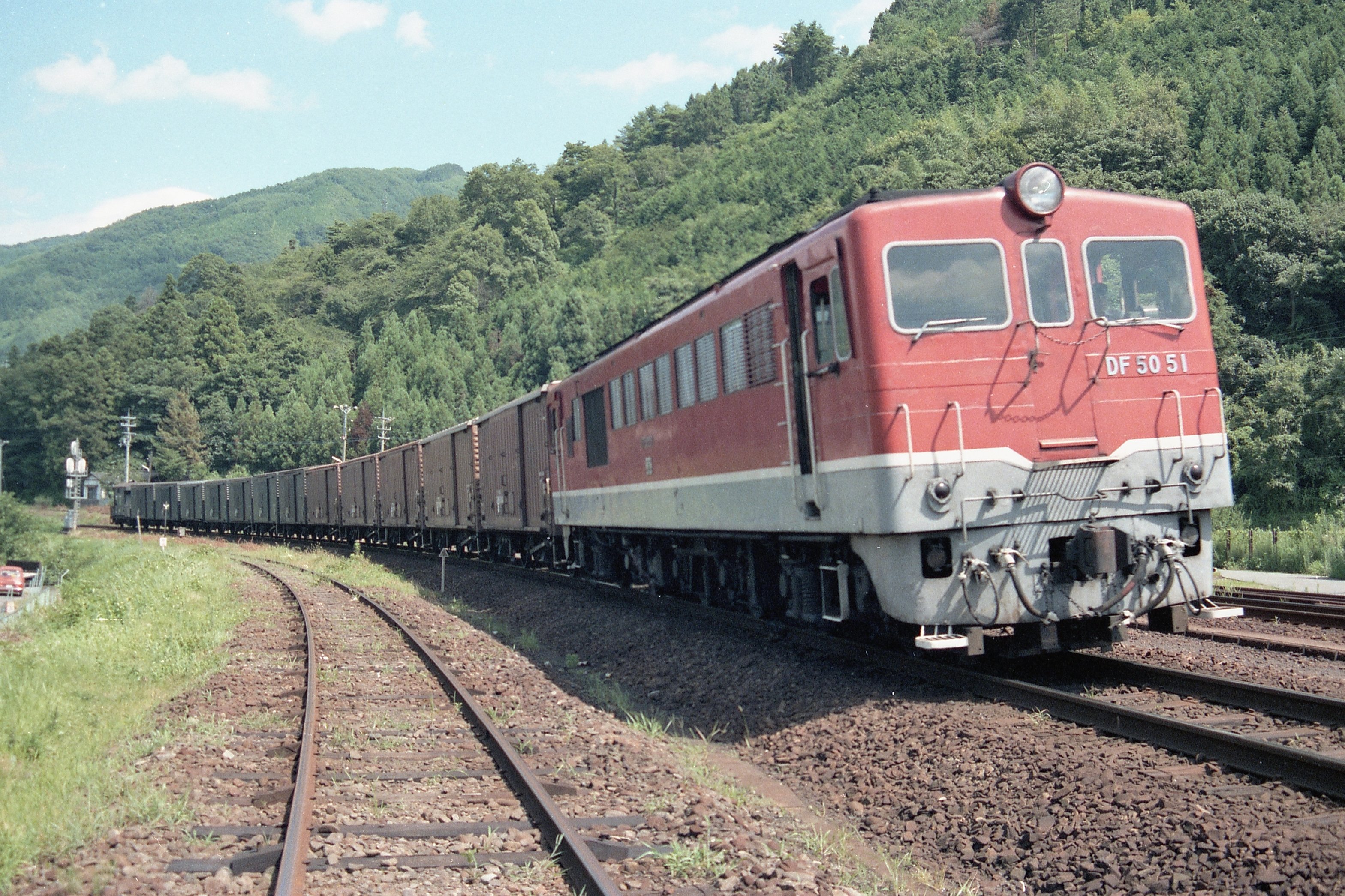 ポム on Twitter: "青い国四国 #DF50 #DE10 #キハ181 #キハ58 多度津工場見学の翌日7/26は阿波池田のCTCセンターを見学 ①DE10 1009 426ㇾ石井 ...