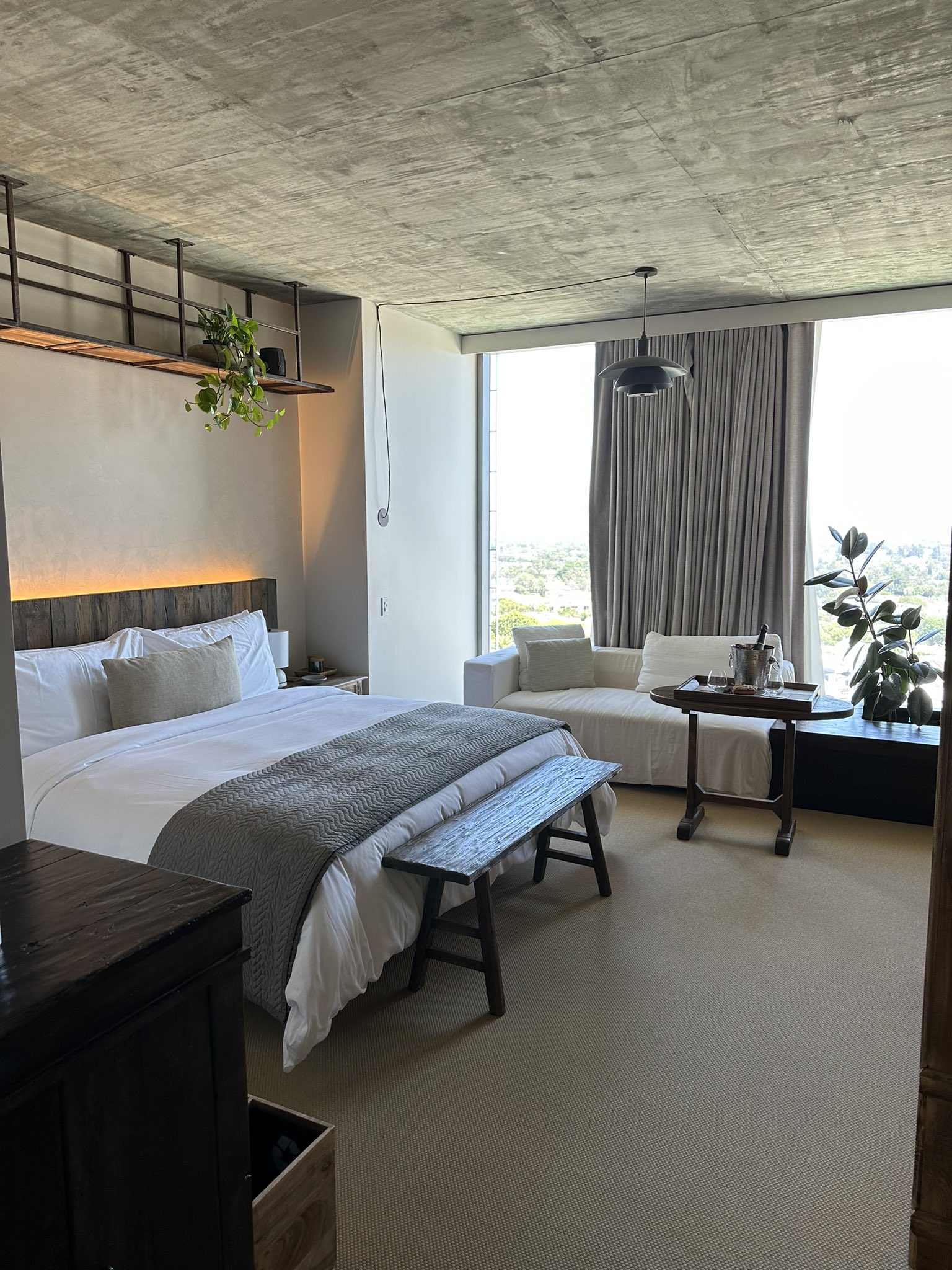 Justin Powers on Twitter: "Home for the next few days. ☀️ https://t.co/8KHiZlCKdA" / Twitter