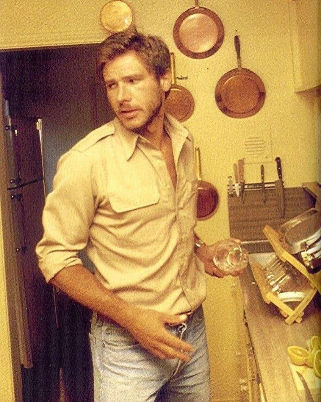 abril on Twitter: "que tipo hermoso harrison ford midiendo 1,85m y siendo narigon https://t.co ...