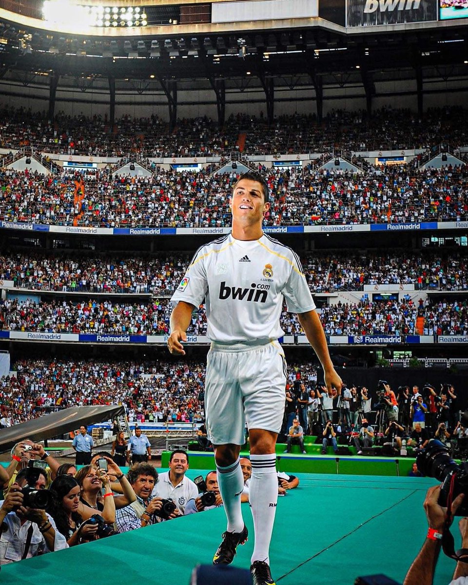 The Cristiano Ronaldo presentation was not about the size of the crowd ...