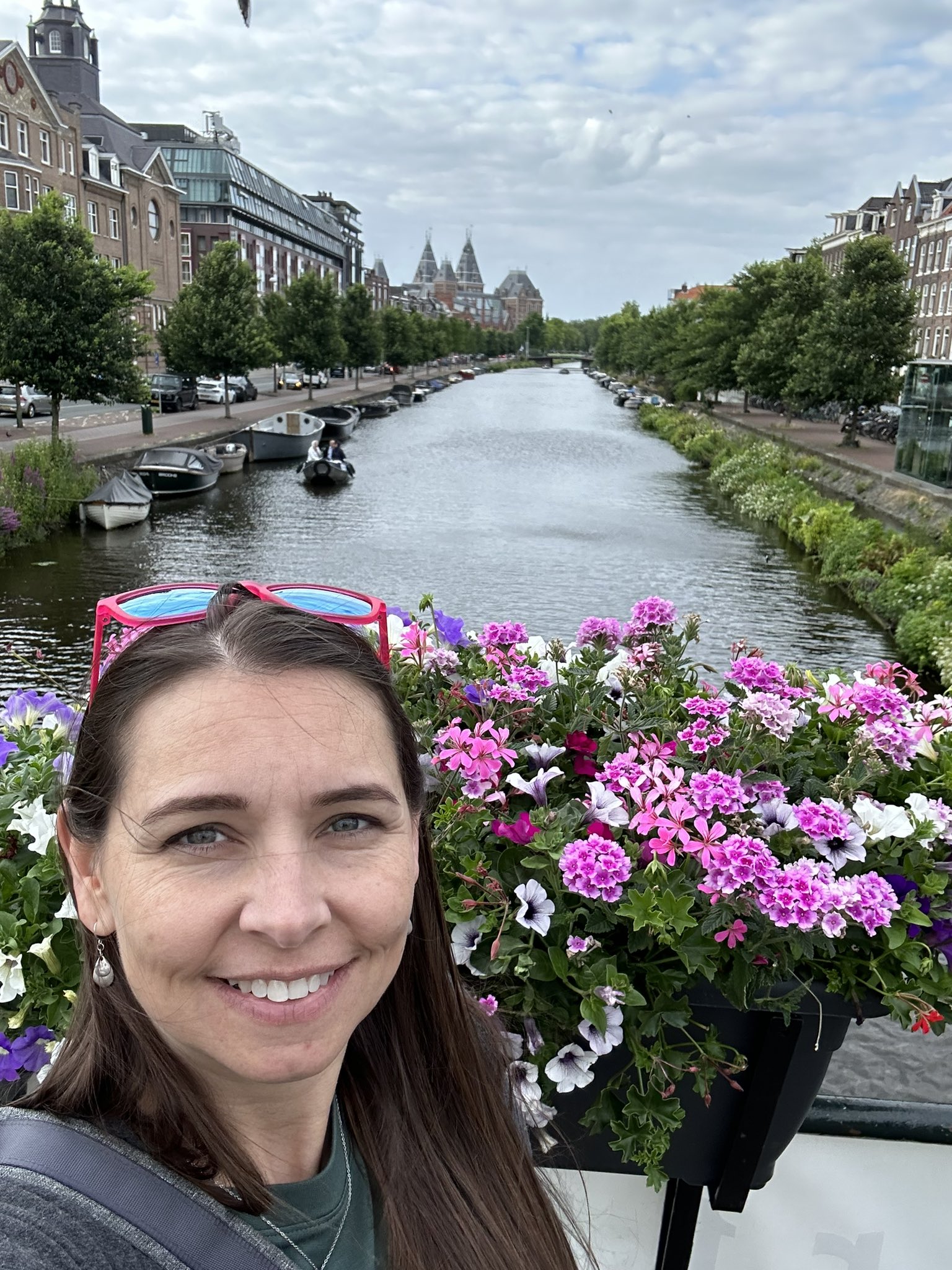 Cassie Brooks On Twitter So Far In Amsterdam Canals Cruise Flowers Art Museum Dutch