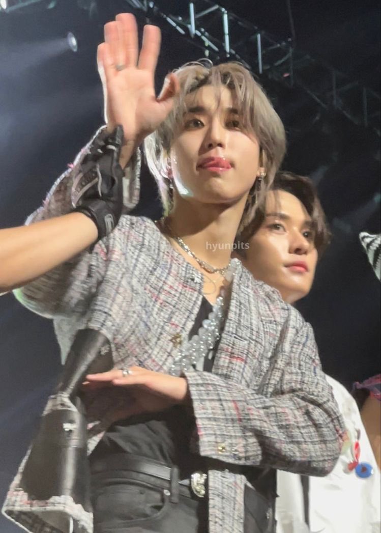 tiny han jisung 🐿 on Twitter: "https://t.co/UT7InRWPYL" / Twitter