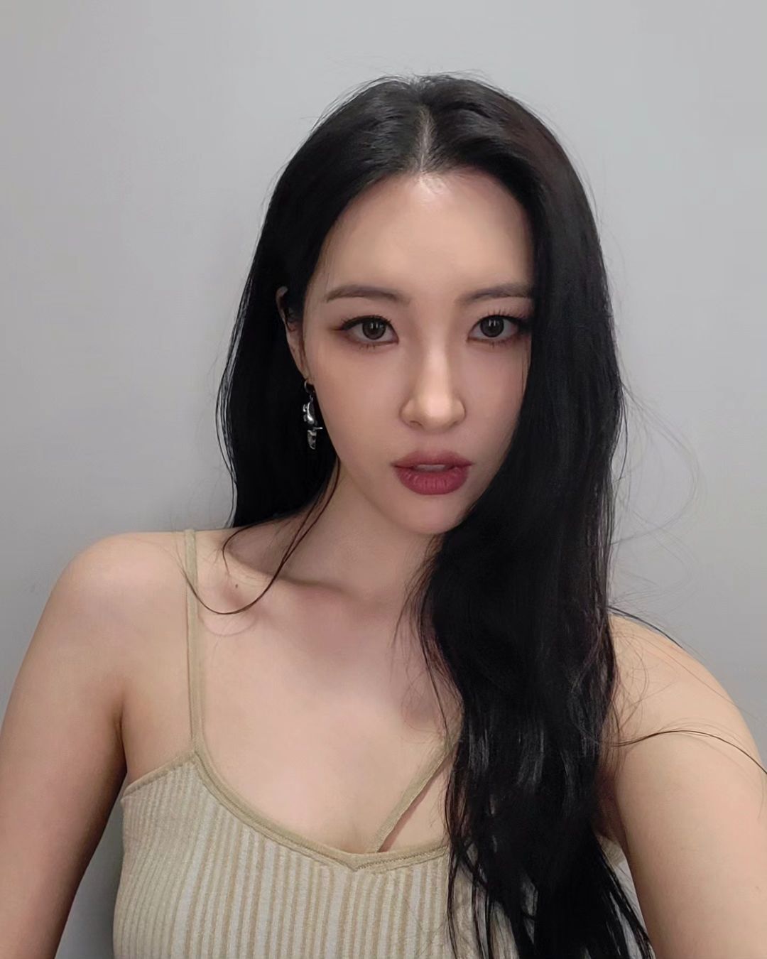 Sunmi France ️‍🔥°C on Twitter: "[INSTAGRAM] 06.07.2023 - Sunmistagram : 🫡 https://t.co ...