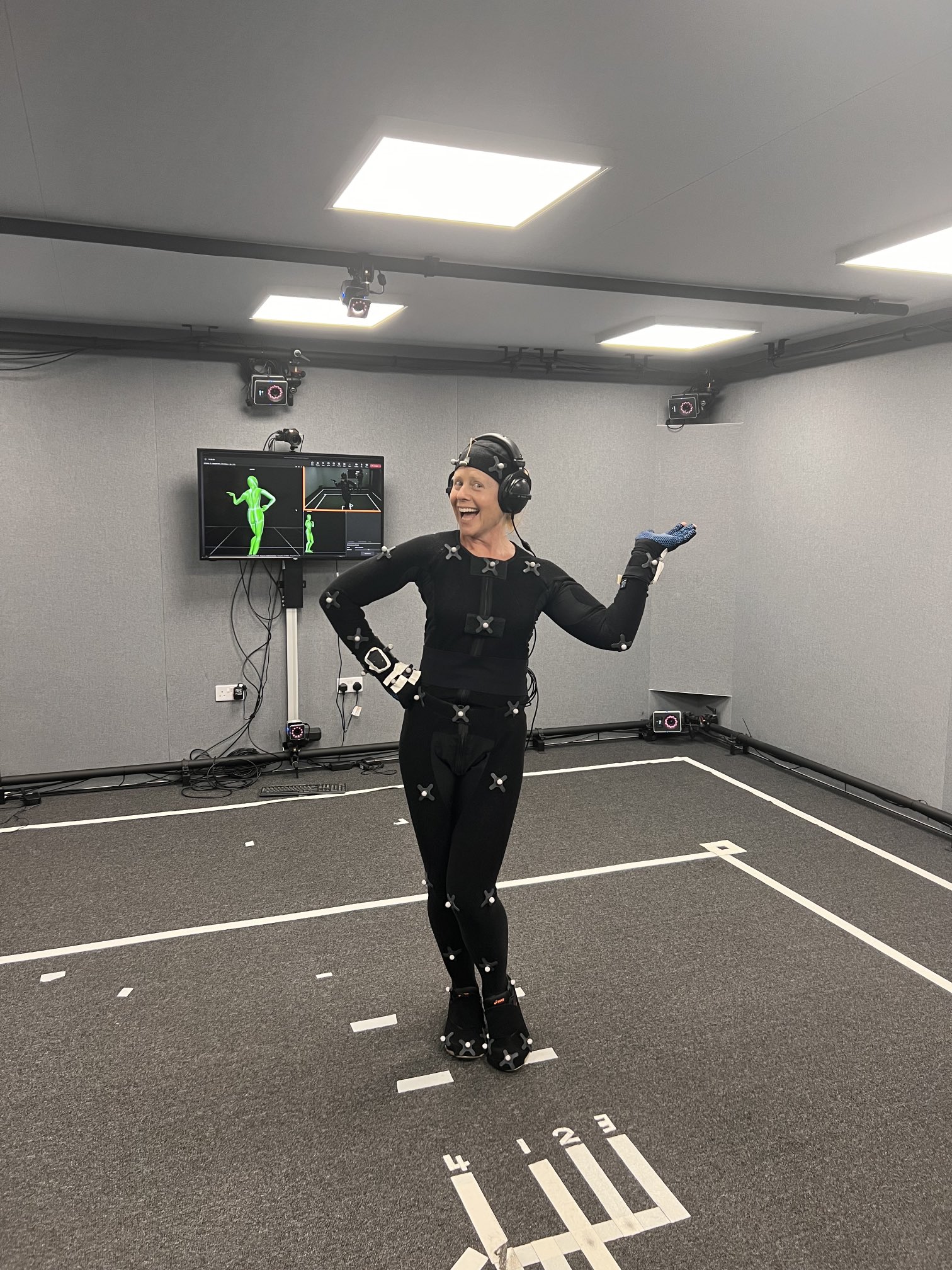Jane Perry on Twitter: "Yay! 💕💕💕💕💕💕💕💕Lovely to be back in the mocap volume again 😊Rest assured ...