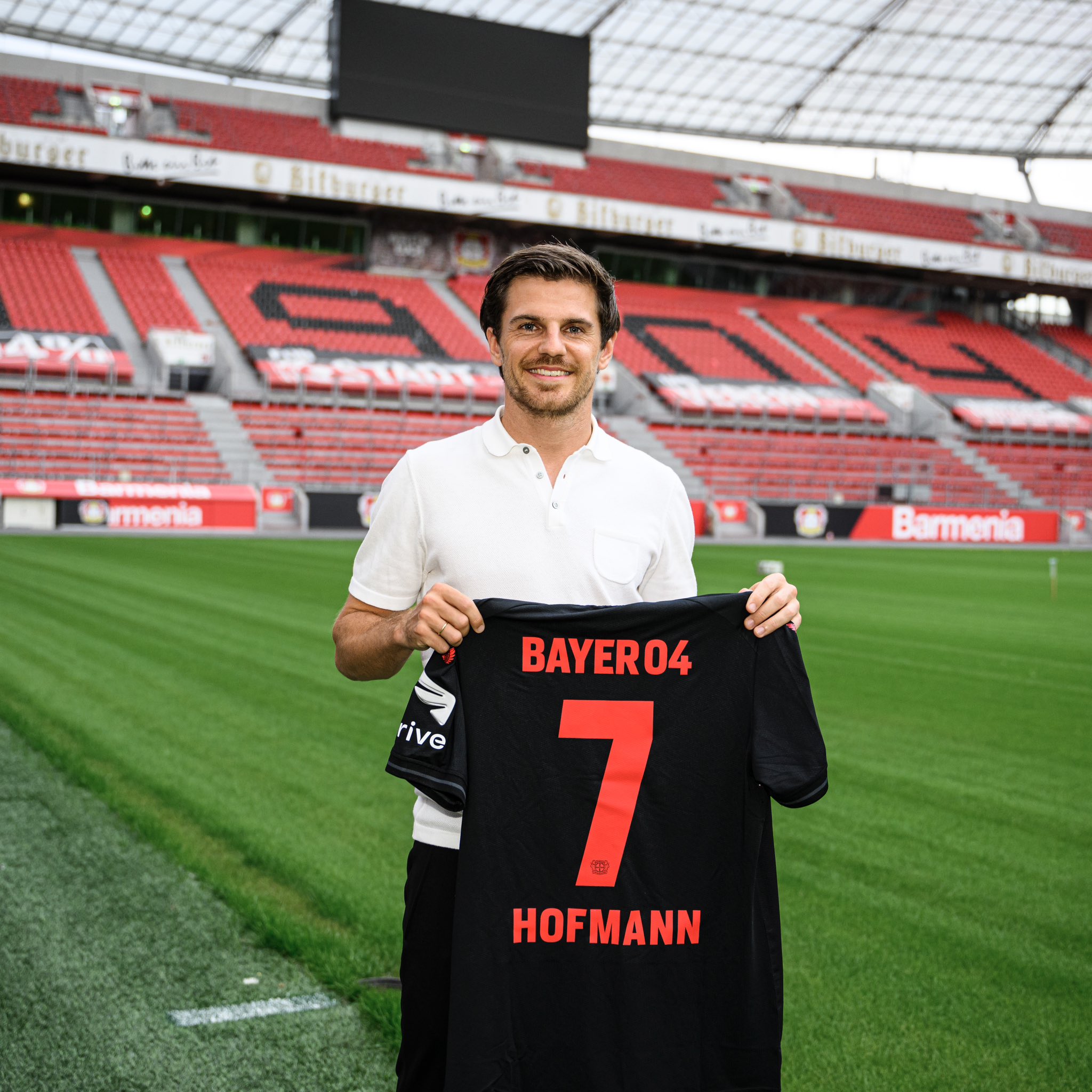 Transfer News Live on Twitter: "📝 DEAL DONE: Bayer Leverkusen have signed Jonas Hofmann from ...