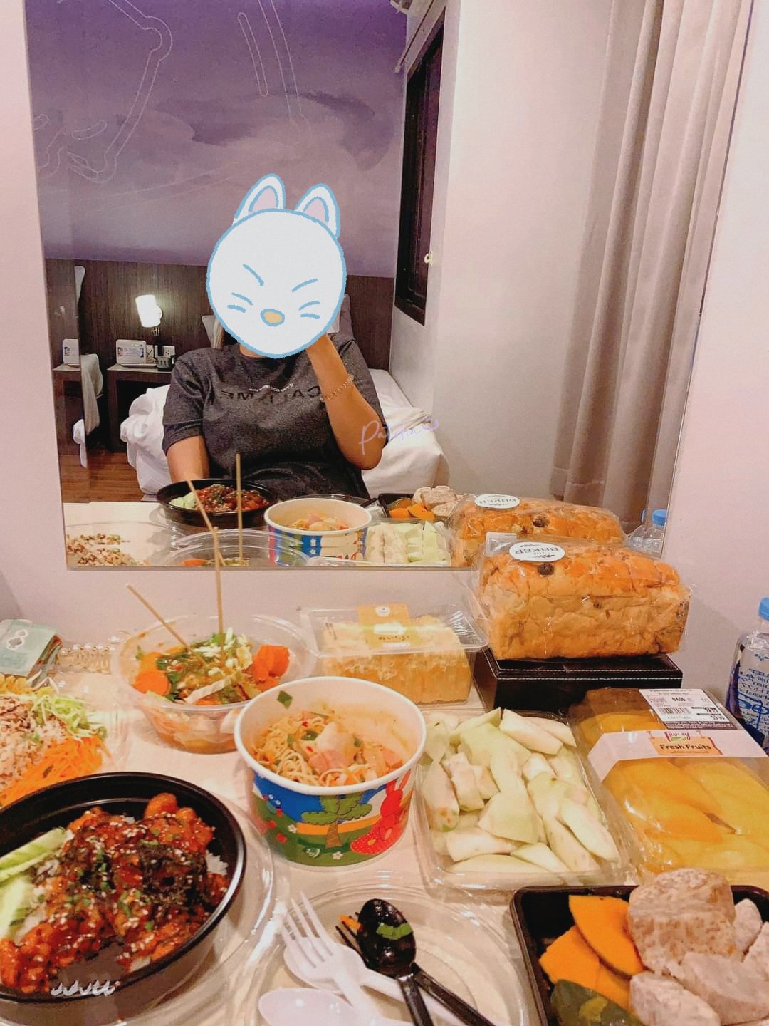 ℙ𝕒𝕥𝕔𝕙𝕒 ت on Twitter: "อย่าซื้ออะไรตอนหิว เพราะมันจะทำได้แค่นั่งมองจนไม่รู้ ว่าจะกินอะไรก่อนดี 🤭 ...