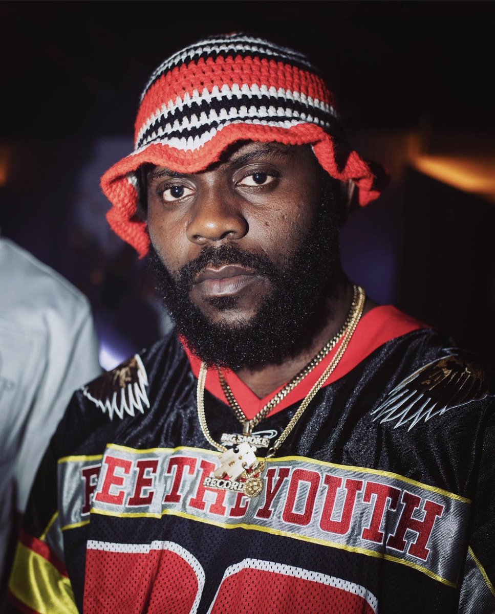 Summary of yesterday gist! 1. Poco Lee hosted an Homecoming concert in ...