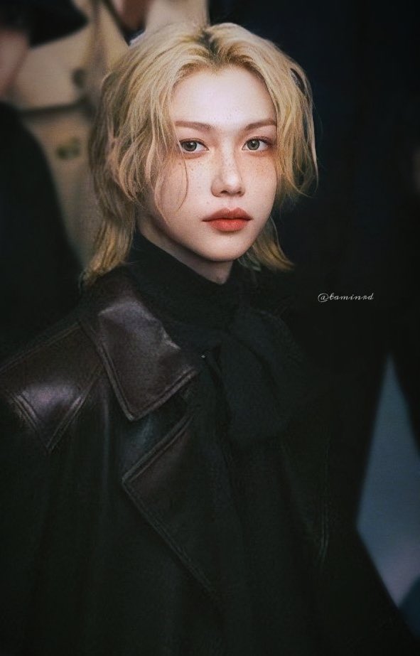 FELIX CHARTS on Twitter: "@HarpersBazaarJP 🐈 #FELIX 🖤 #스트레이키즈필릭스 #フィリックス https://t.co/JTjwlyOVVh ...