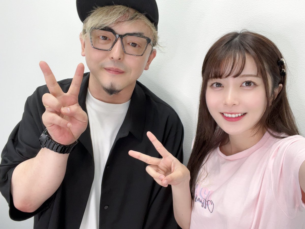 月城莉奈 公式 on Twitter: "新しい動画です💫 今回はjbstyle.さんをゲストにお迎えして、ものすごい画法を教えていただきました…！ とにかく見ればﾜｧｯ!!てなるから是非見て ...