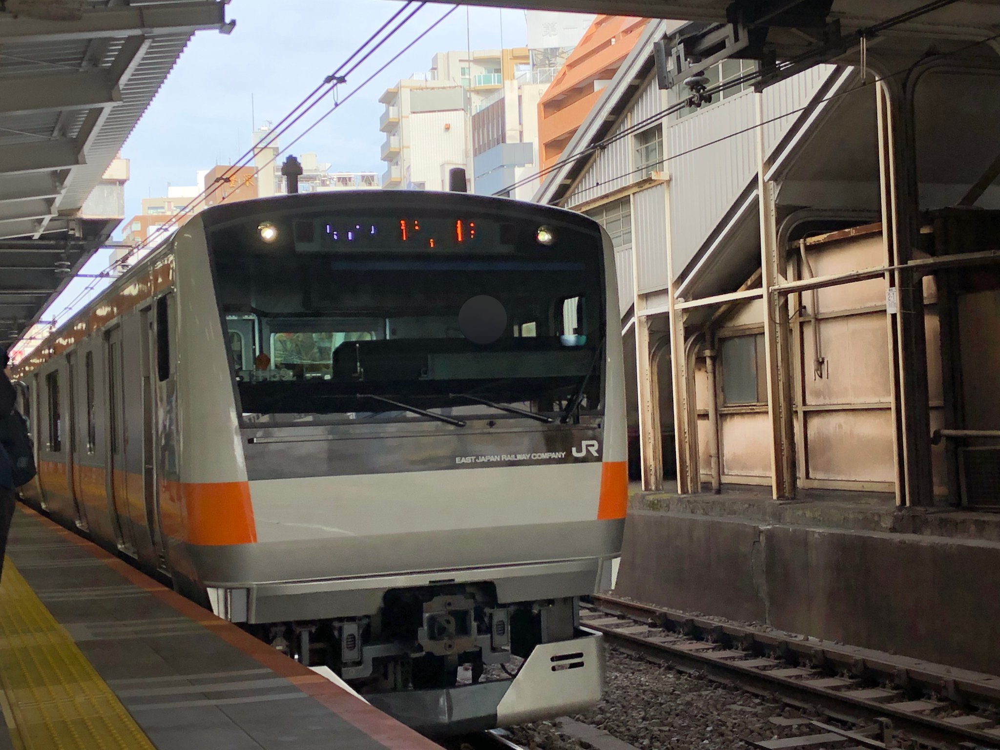 鉄道好きの契約社員 on Twitter: "#お疲れトレイン 皆さん今週もお疲れ様でした。 荻窪でJR中央線 E233系H59編成で 西荻窪まで乗車 西荻窪で 209系1000番台 81編成 ...