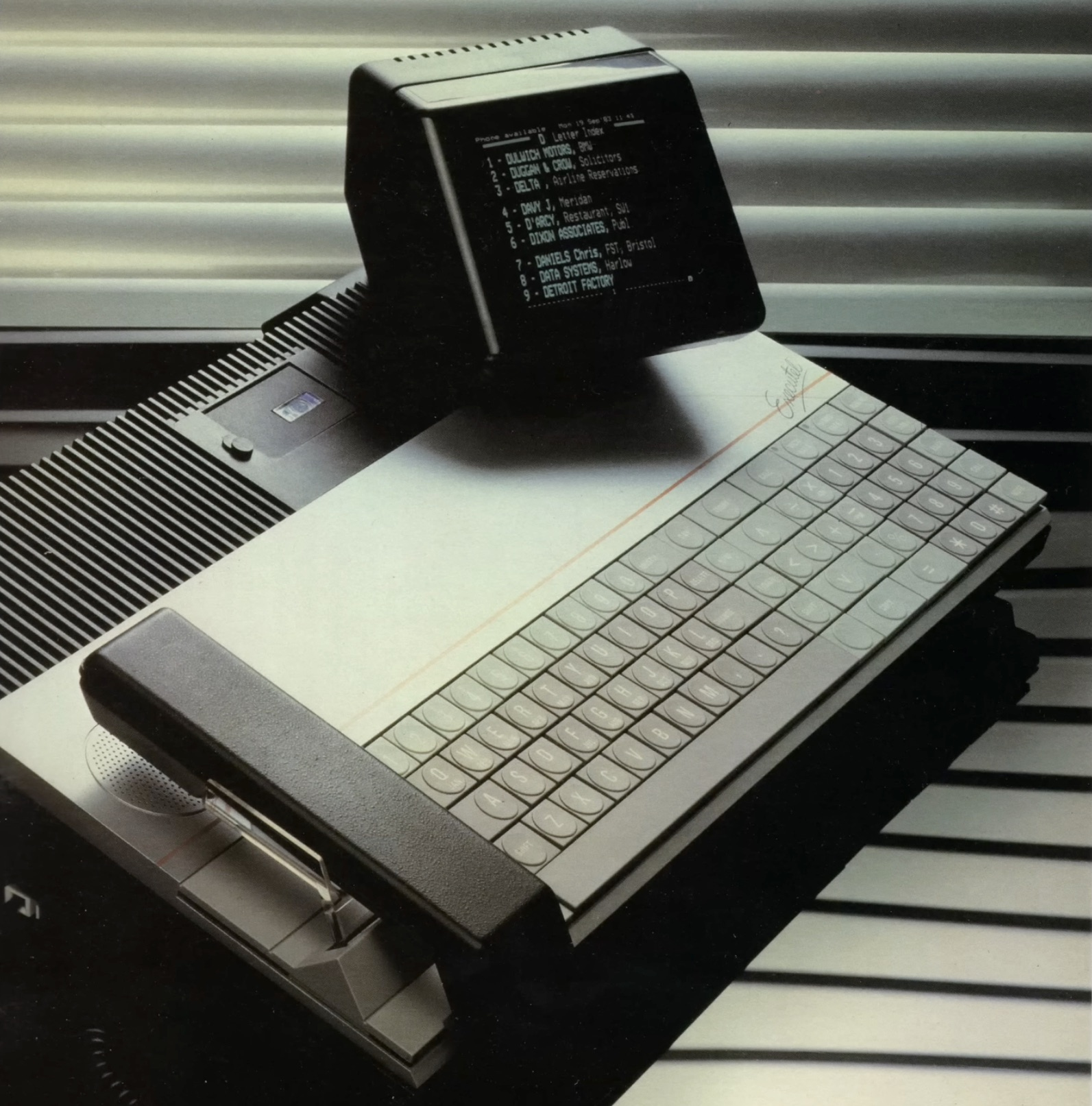 Retro Tech Dreams on Twitter: "STC Executel (1984) https://t.co/VtXevKysL5" / Twitter