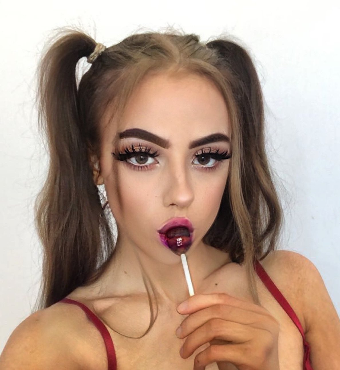 Mistress Elliana on Twitter: "RT & Like If you want a mean bratty girl to dominate you! I might ...