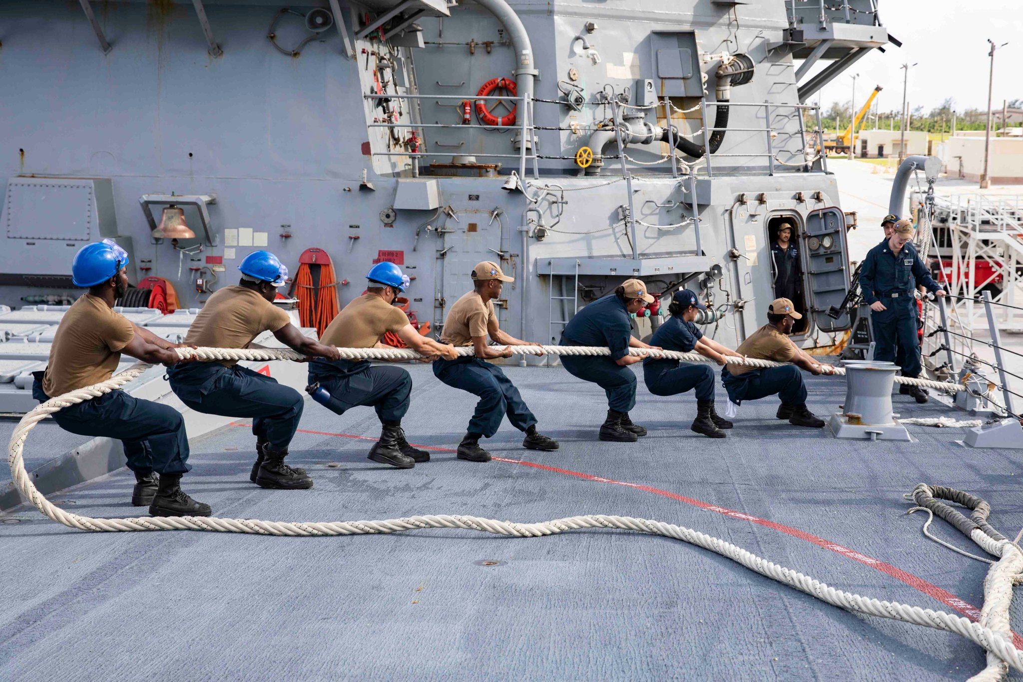 DVIDSHub on Twitter: "Sailors man the lines on the foc’sle for a sea-and-anchor evolution as the ...