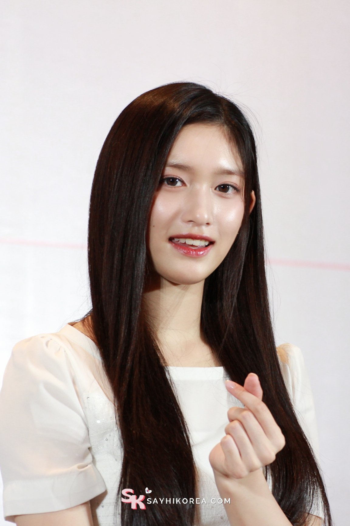 Sayhi! Korea on Twitter: "💗 น่ารักเกินใคร สาวๆ #IVE ในงานแถลง IVE THE FIRST FAN CONCERT IN ...