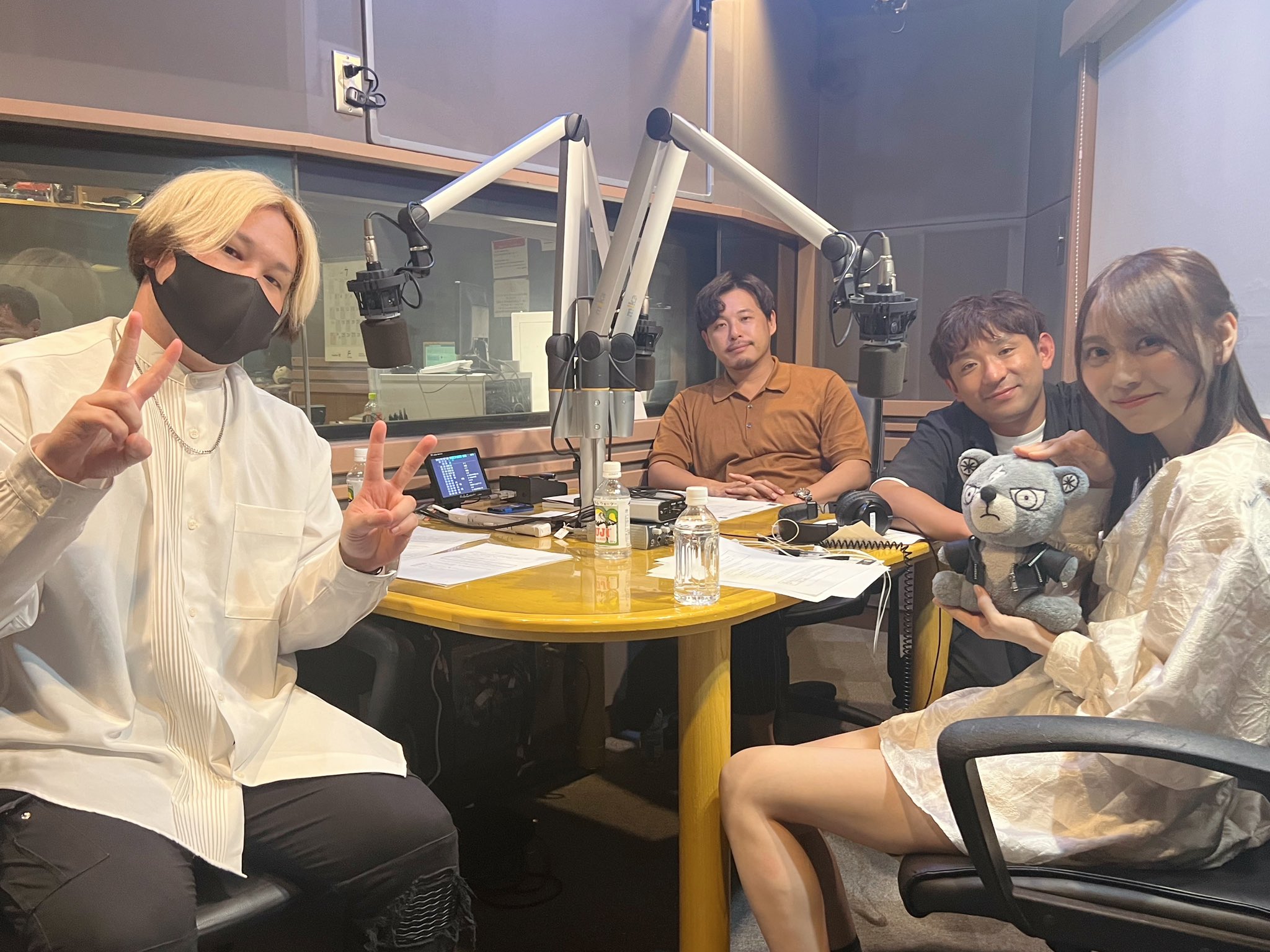 saji on Twitter: "【📻Thank you!!!】 FM FUJI「沈黙の金曜日」 アルコ&ピースのお二人、弓木奈於さん、 リスナーの皆さんありがとうございました🗻 🎧 ...