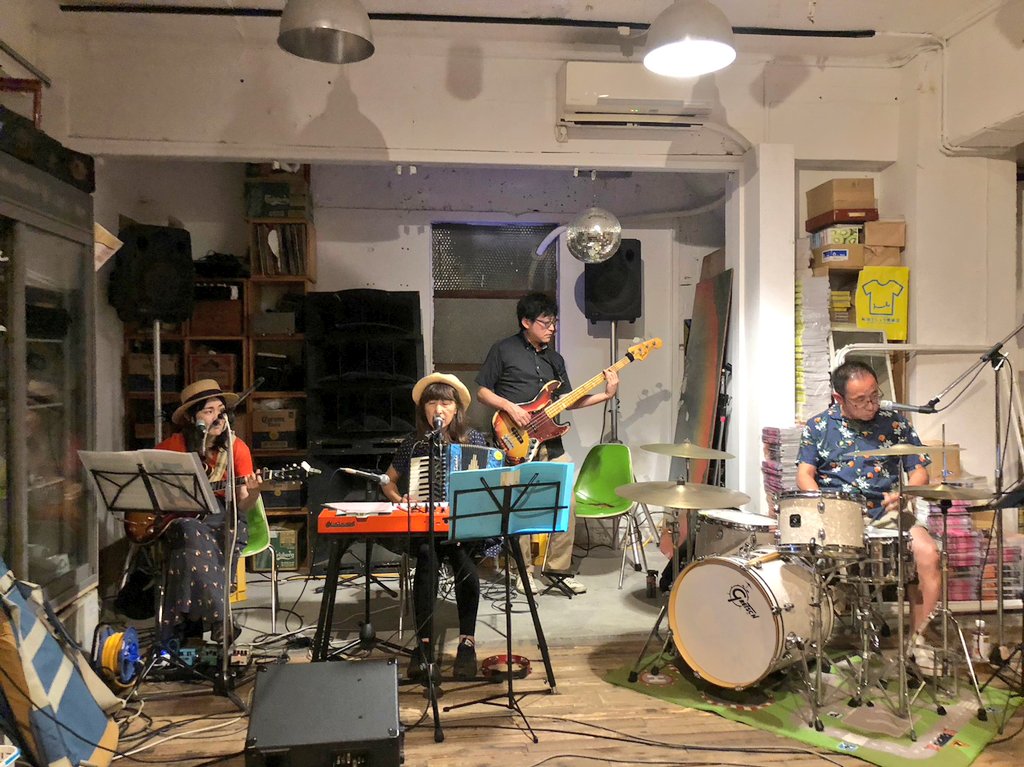 イケミズマユミ on Twitter: "7/1 diary12 3BI live at EDITORS CAFE in 新潟 setlist 1.Happy day,happy time ...