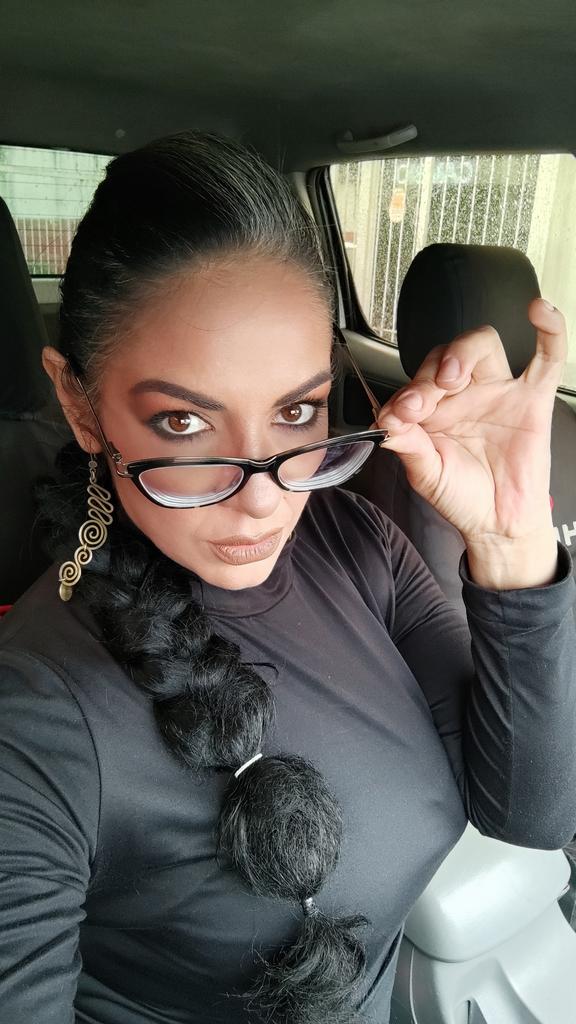 Ama K royal Mistress on Twitter: "who allowed you to open your useless mouth? https://t.co ...