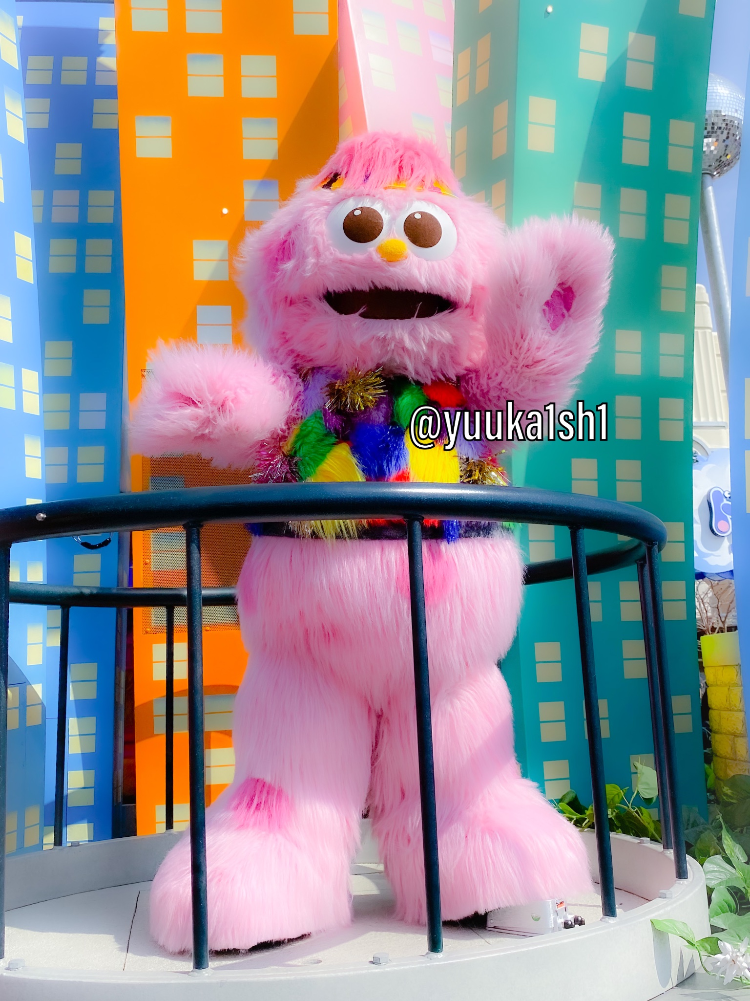 優華🍓🌏 on Twitter: "モッピー🩷⭐️ #USJファン #NOLIMITパレード https://t.co/zbgtjXMi1V" / Twitter