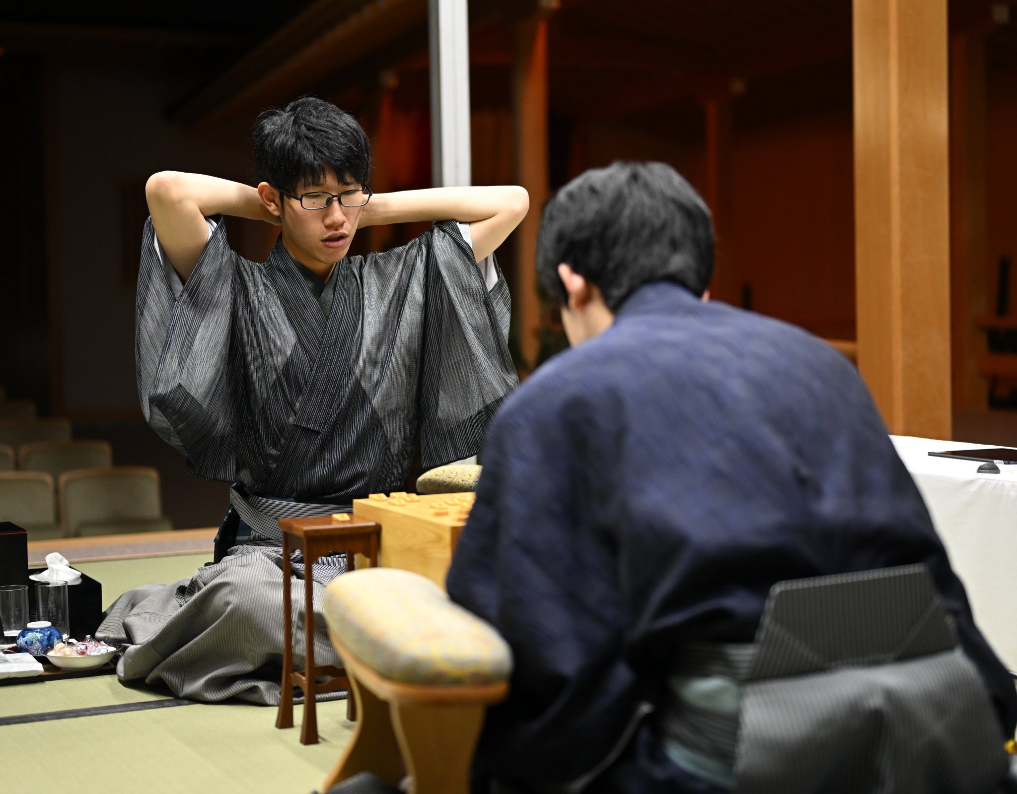 中日新聞 東京新聞 将棋【公式】 On Twitter 2日目午前の対局中の写真です。 Ev2rxtxwhj Twitter