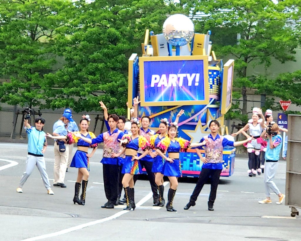 ろふちゃん（ろふやん） on Twitter: "NOLIMITパレード🎶 2023/07/08 1st #USJ #USJファン #NOLIMITパレード #NOLIMIT #超元気特区 ...