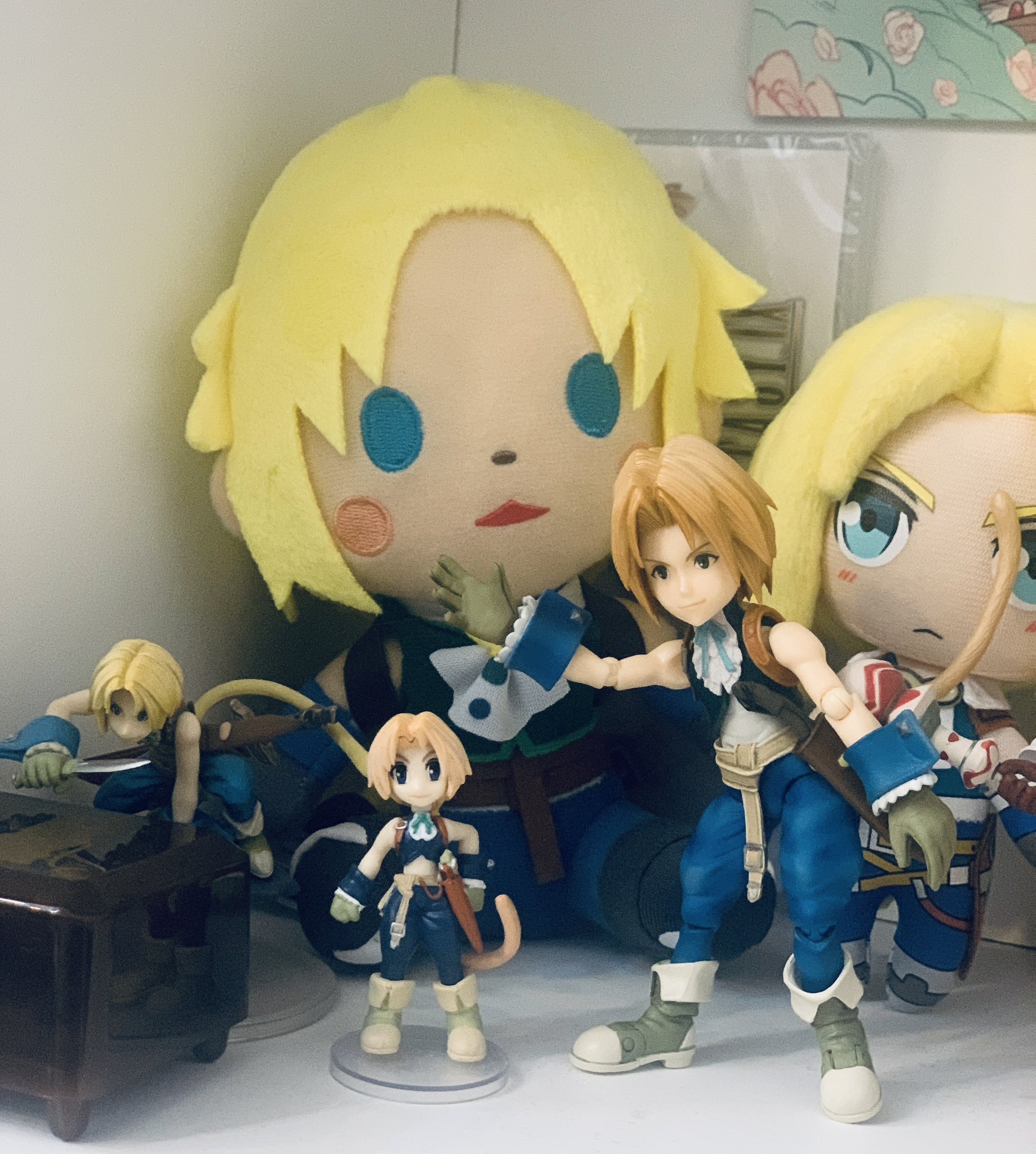 bella 🌟 on Twitter: "this corner of my ff9 shelf looks like zidane’s introducing you to his Boys ...